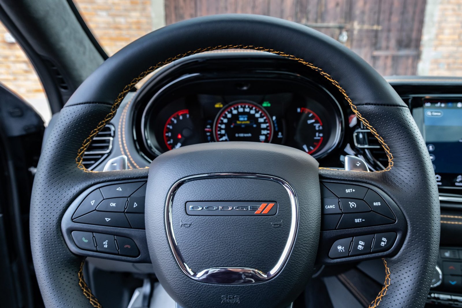 DODGE DURANGO RT 4x4 5.7L V8 HEMI ORANGE 2024 - Fioravanti Motors